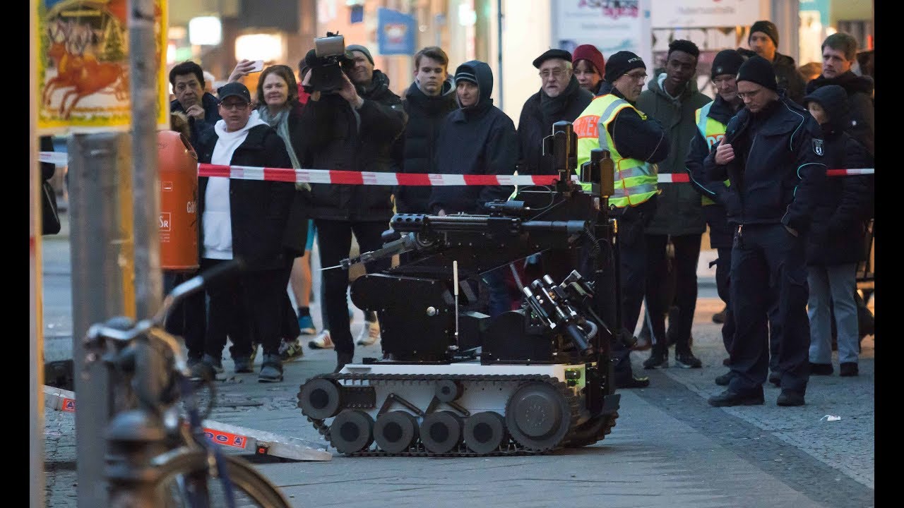 Polizei verdächtigt DHL-Erpresser: Briefbombe an Bank in Berlin ...
