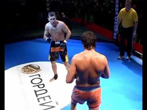 Андрей Рудаков (Andrey Rudakov) Удушающий "Анаконда" - YouTube