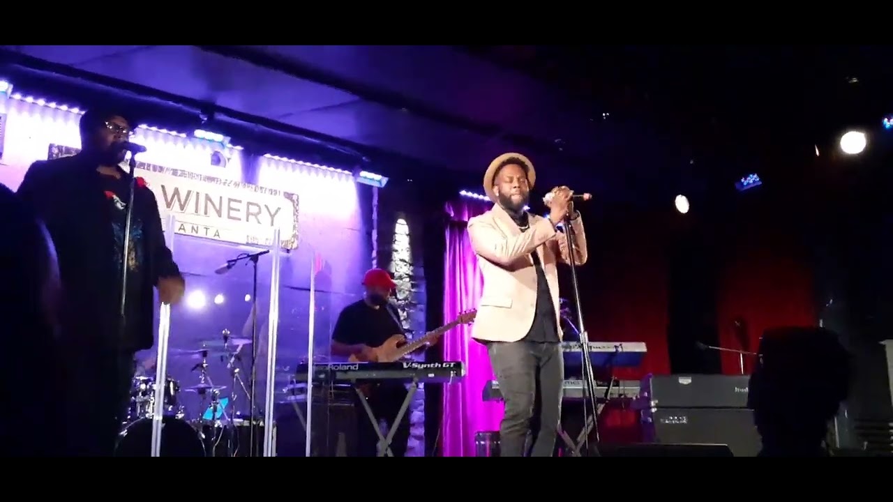 Dwele - What's Not To Love - Live - 2021 - YouTube