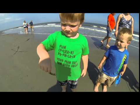 Beach day with the family and the gopro - YouTube