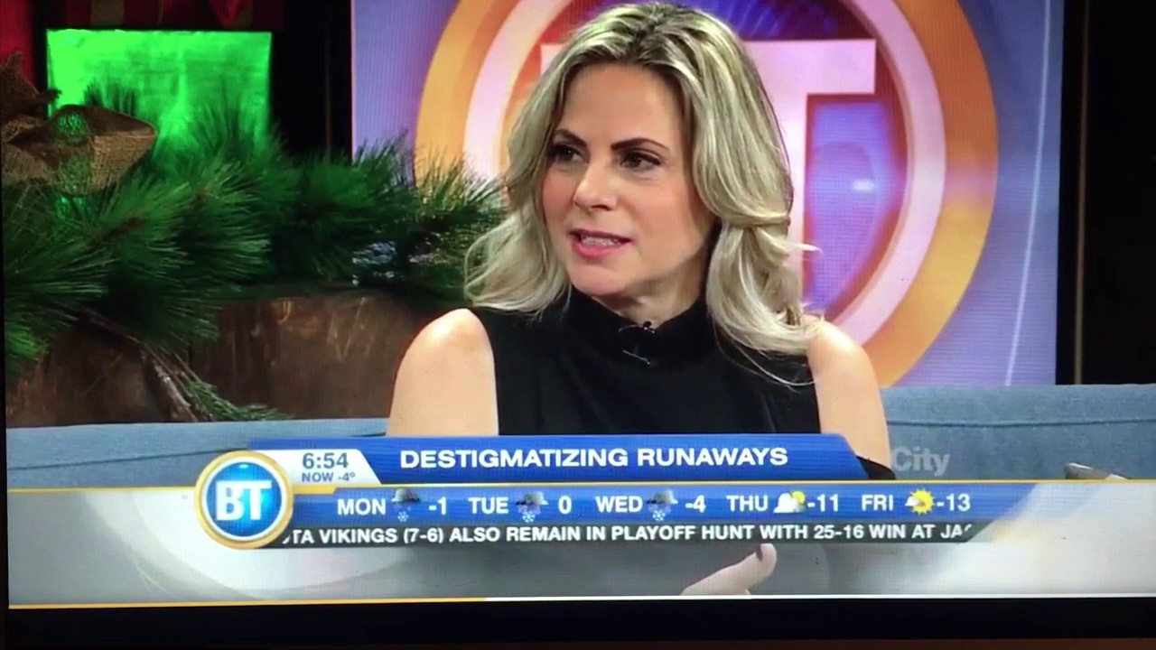 Marnie Grundman on Breakfast Television Montreal with Derick Fage - YouTube