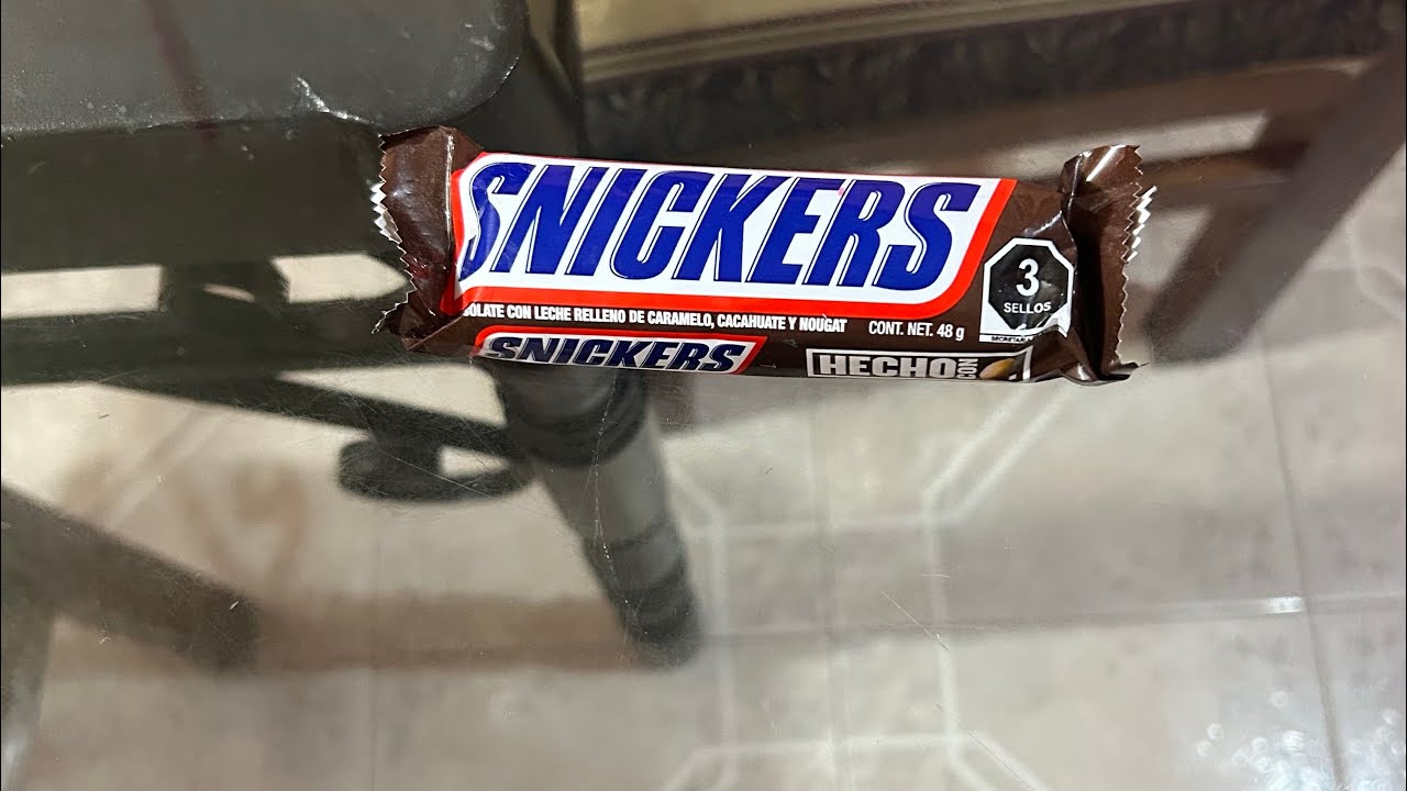 🫧🩷 ASMR ESPAÑOL | COMIENDO SNICKER 🥱💫🌙 - YouTube