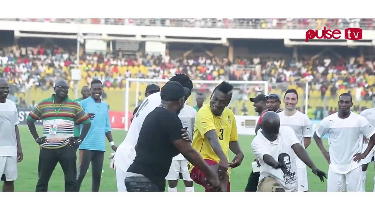 Asamoah Gyan & Adebayor dancing with Gasmilla to Telemo! 2015 - YouTube