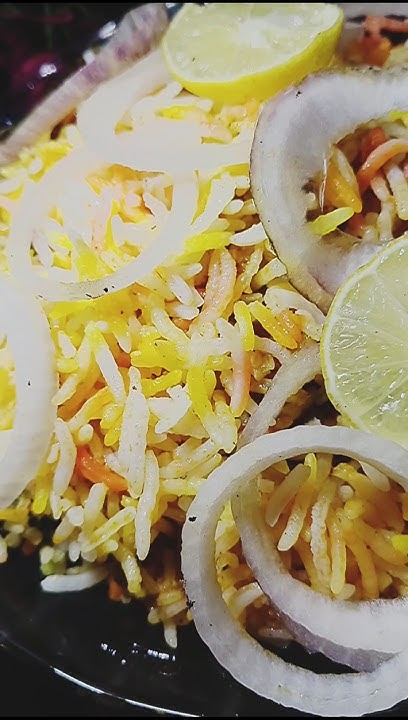 🔥 Spicy Chicken Biryani Lunch | Flavorful Desi Meal 🍽️ #trendingshorts - YouTube