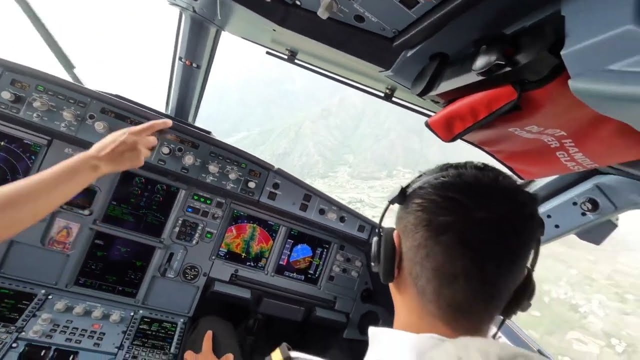 Heart-Stopping Landing: Female Captain's Mastery at Paro's Treacherous ...