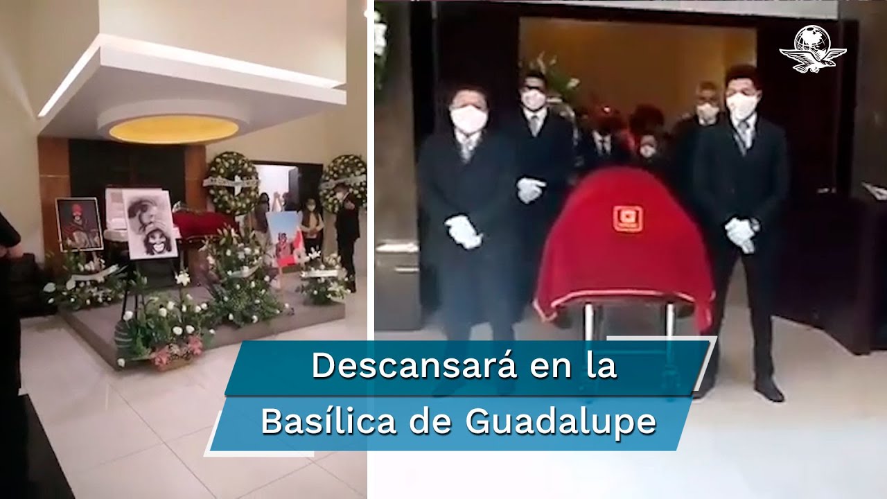 Dan el último adiós a Cepillín entre aplausos y porras - YouTube