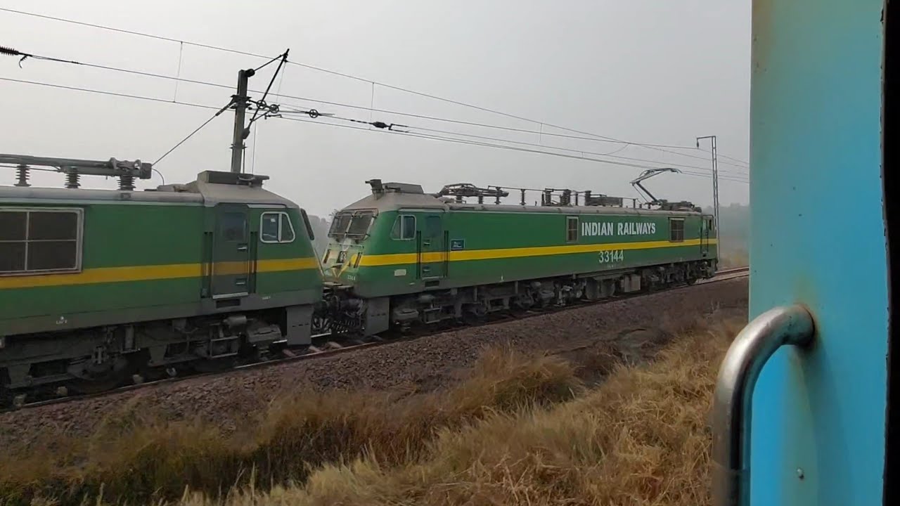 Flat 130 Kmph Parallel Race with Freight !! 12871 Ispat Express at it's ...