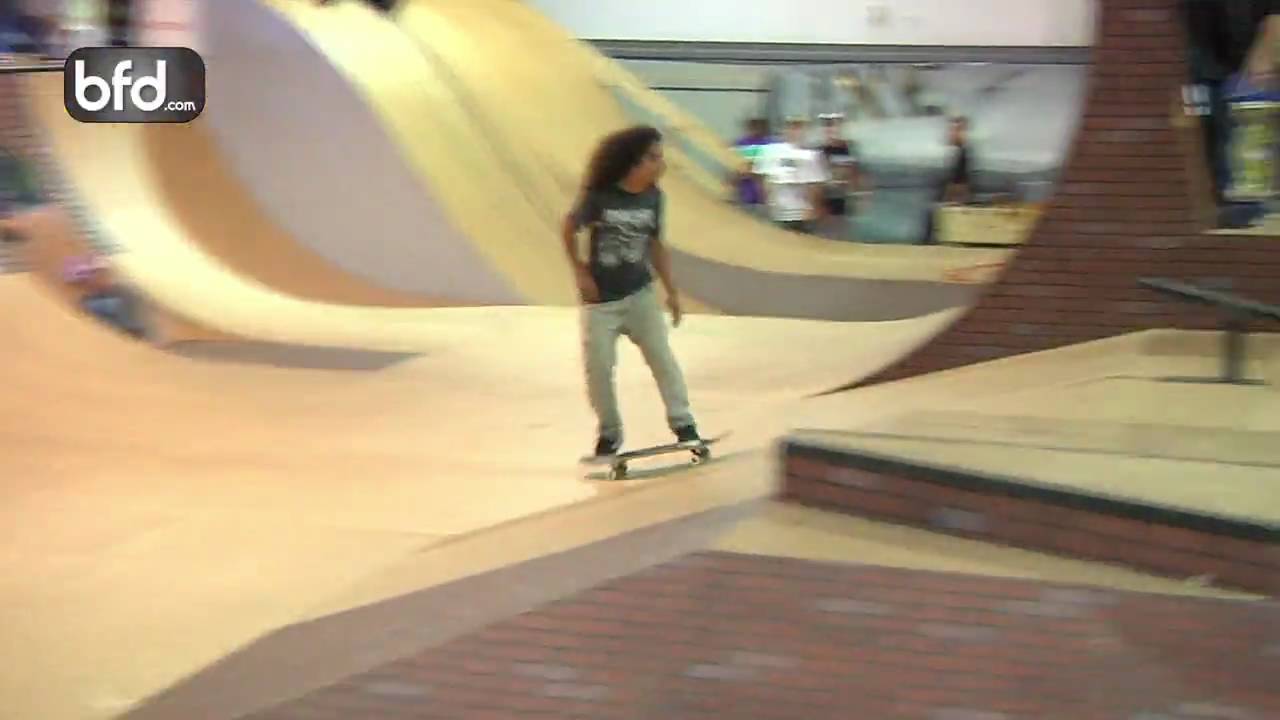 Bonfire Pipe to Pipe Skate Contest at Windells Camp - YouTube