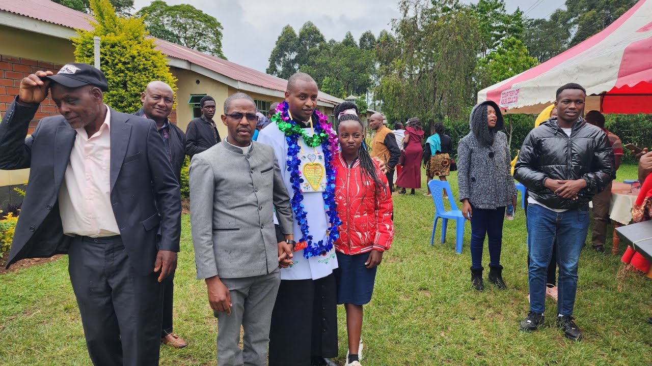 ST. MATHIAS MULUMBA SEMINARY TINDINYO KAPSABET. GRADUATION BY RT. REV ...
