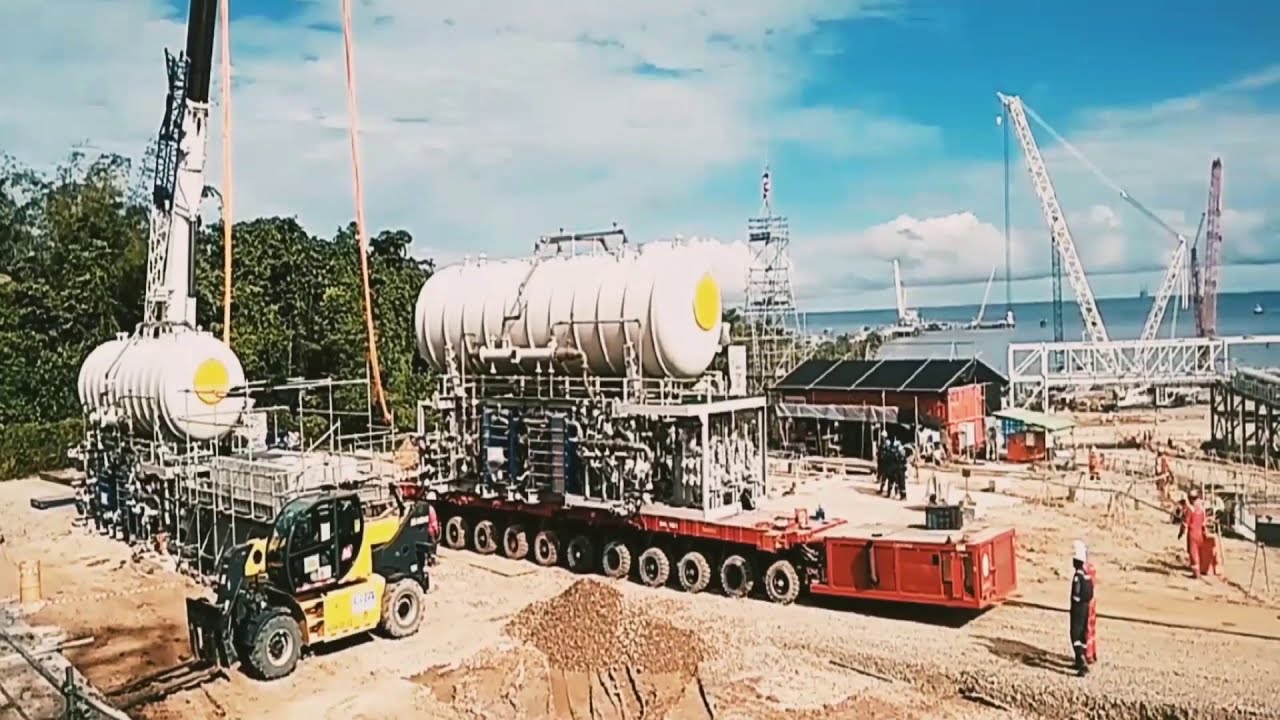 SPMT Moving Skid Valve Tank - YouTube