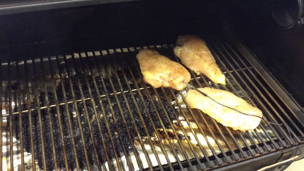 Boneless Chicken Breasts On The Rec Tec - YouTube