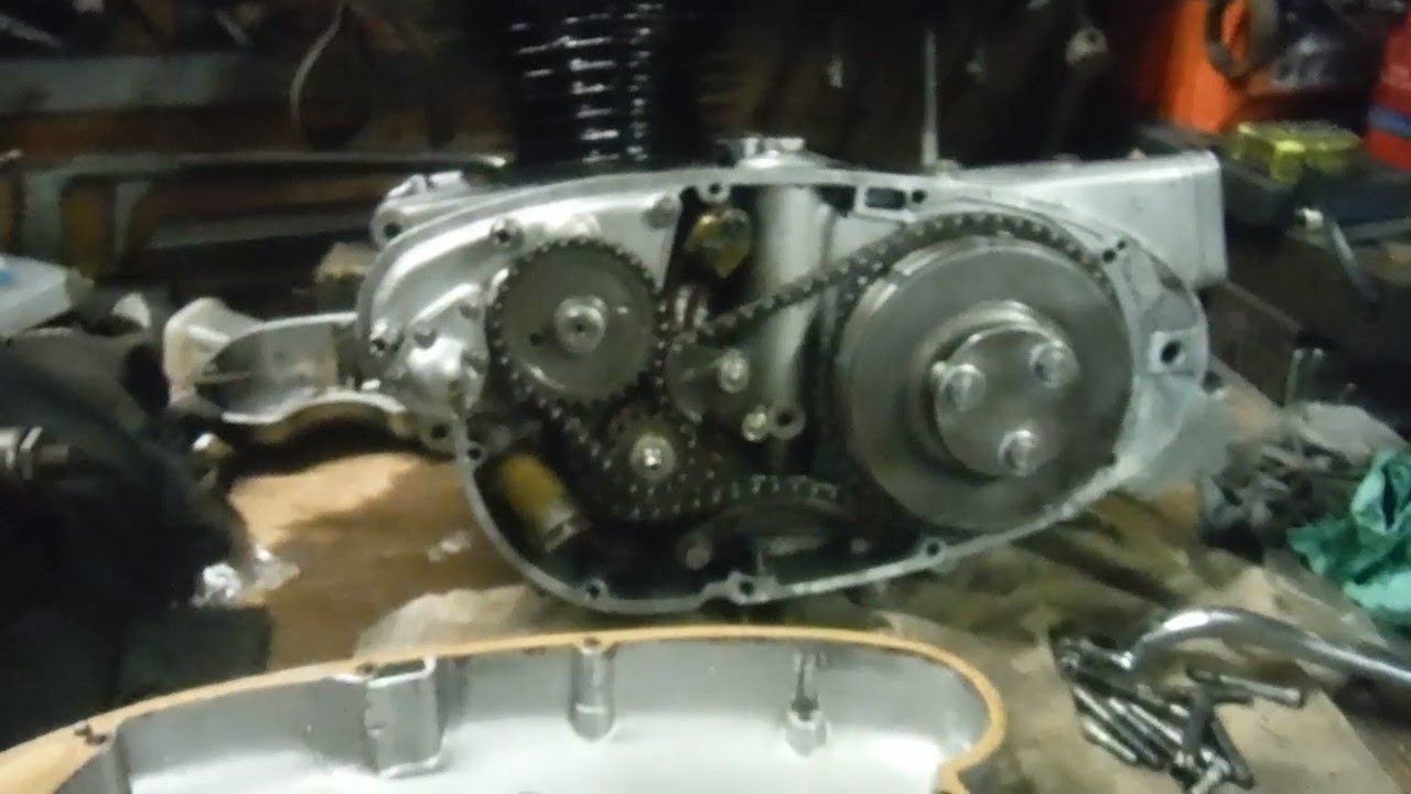 Royal Enfield Crusader 250 8 Primary side completed, gear selector ...