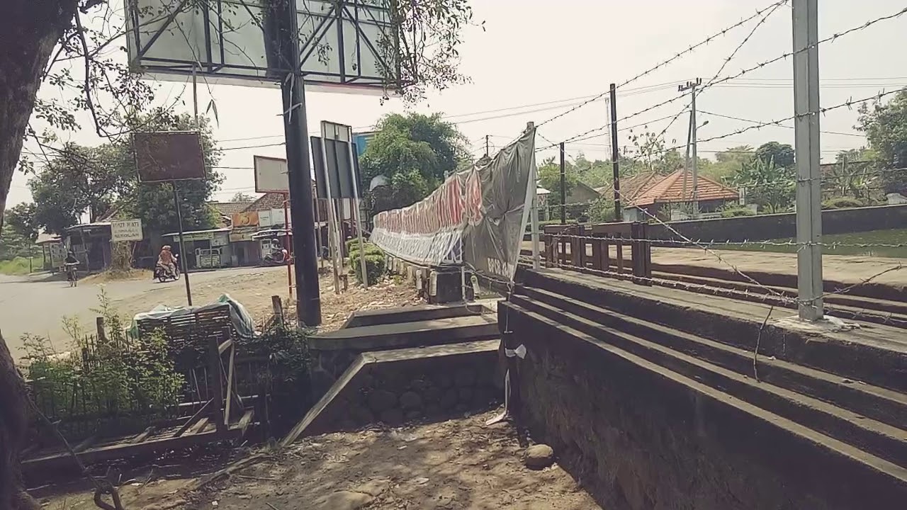 Kolam segaran trowulan mojokerto - YouTube