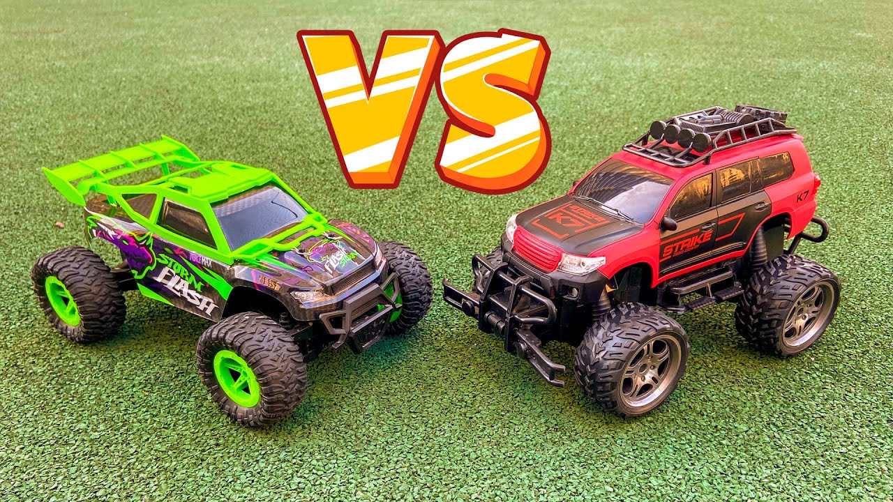 SMASHING BATTLE! RC Flash Storm Car VS RC Cross Country - YouTube