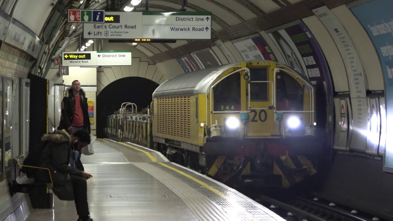 London Underground Battery Locomotives L20 and L48 passing Earl's Court ...