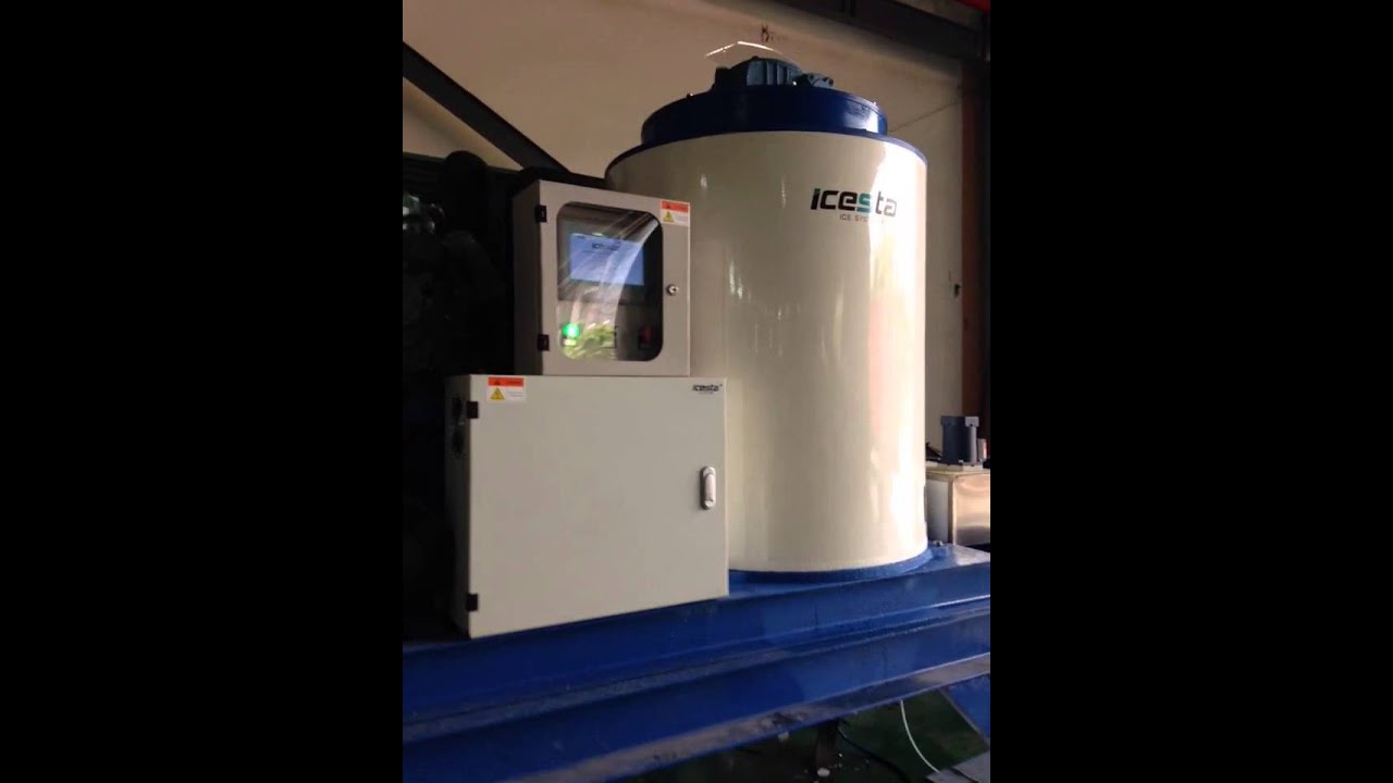 Icesta 5tons/24hrs flake ice machine . - YouTube