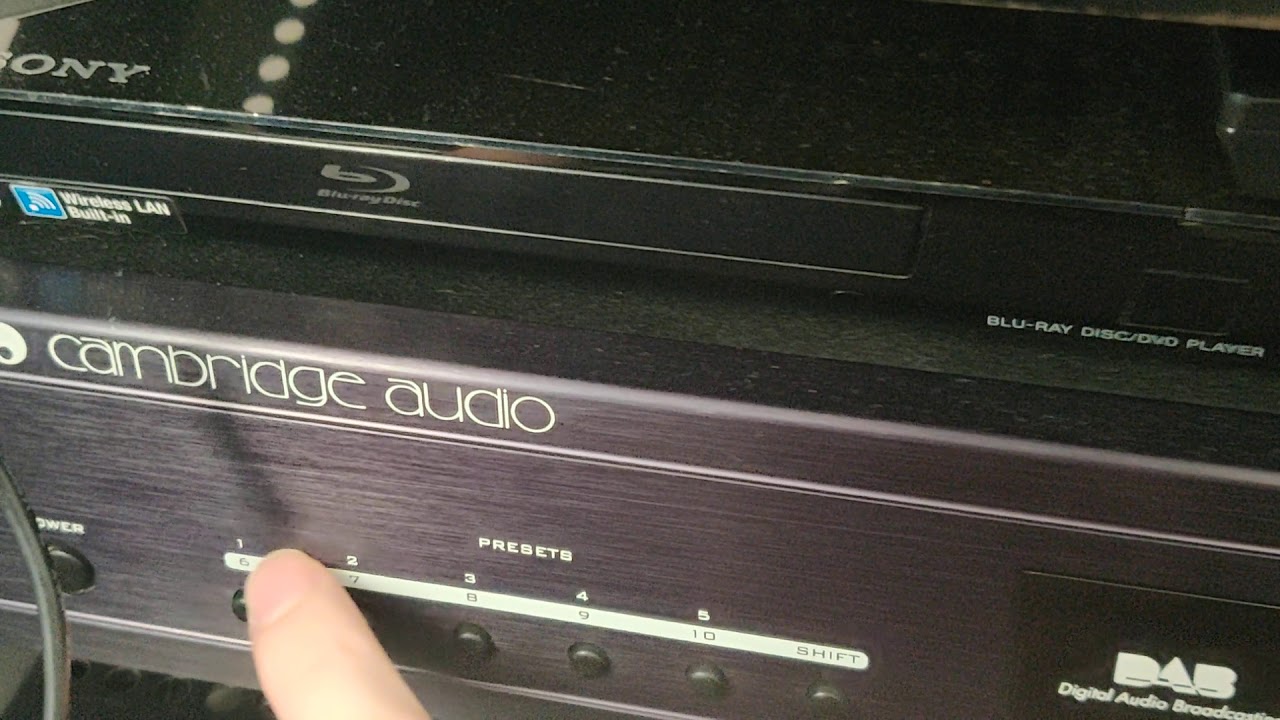 Cambridge Audio DAB500 Digital DAB Tuner - YouTube