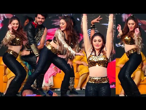 Shefali Jariwala Live Dance Performance At Dahi Handi Borivali | Janmashtami 2022 - YouTube