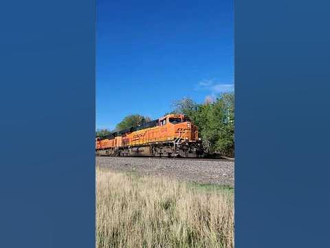 BNSF 6245 Leads a NB Coal train! - YouTube