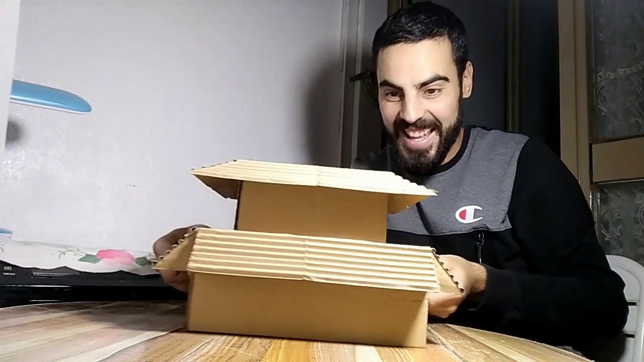 How to build a chinese house with cardboard - YouTube
