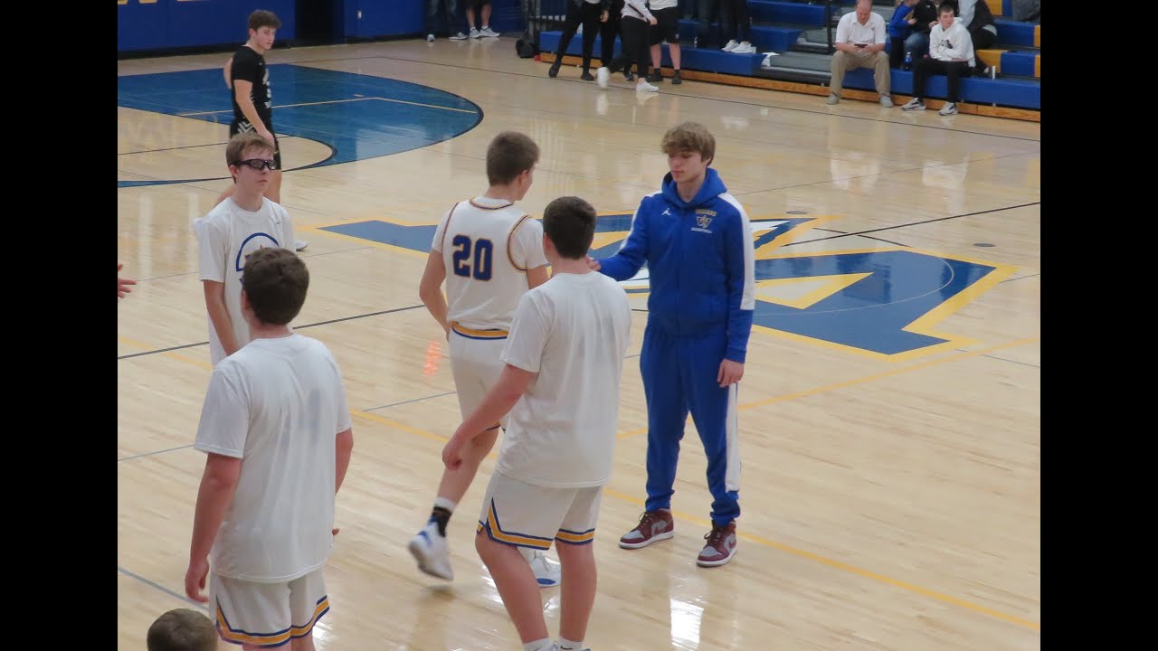 Wapello Indian Junior Guard Carson Belzer's Season Highlights - YouTube
