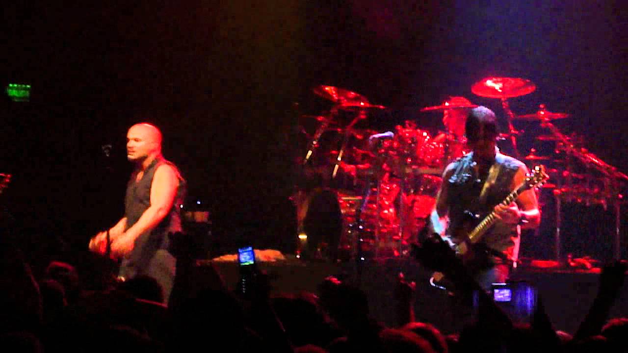 DISTURBED - Shout 2000 (Live in Argentina) - YouTube