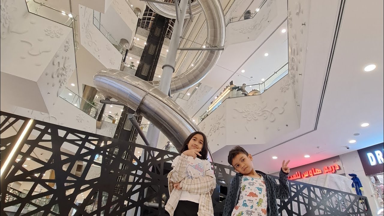 The Longest Indoor Slide in the World, Egaila Kuwait - YouTube