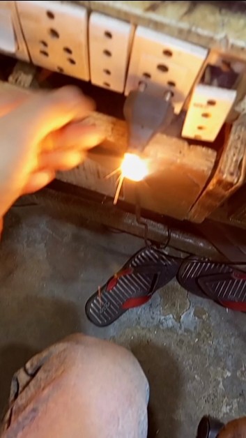 free dish mein lead fire shot. #repairing #electronic #electrical #shorts mv technical - YouTube