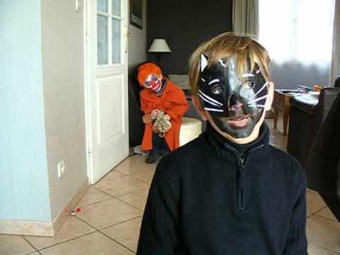 CHAT ET CLOWN RIGOLOS - YouTube