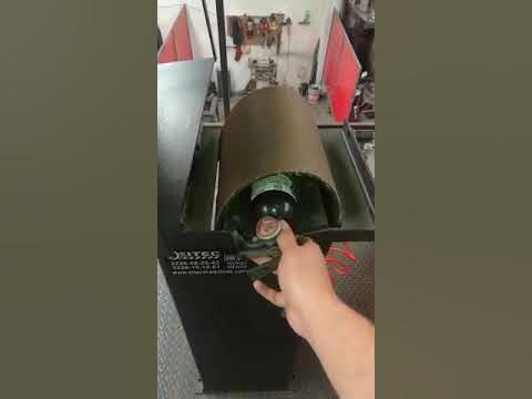 Prensa neumatica con guarda de seguridad EITEC - YouTube