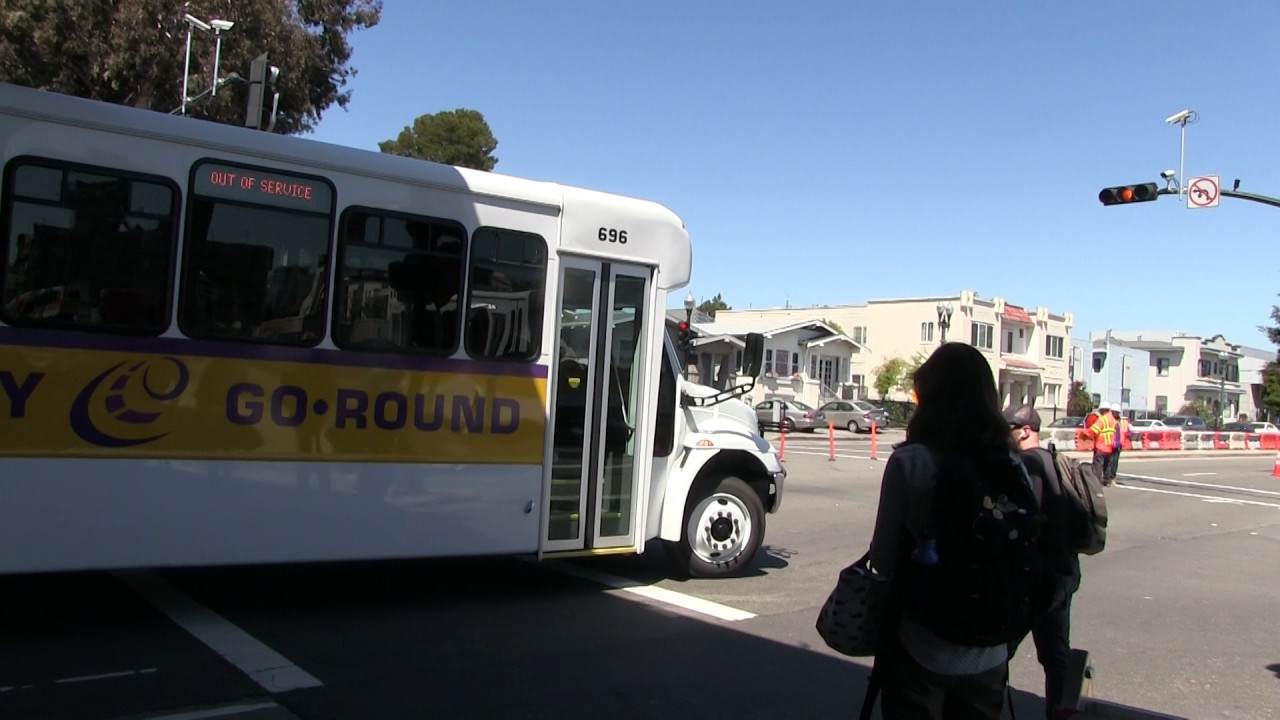Emery Go-Round - IC HC Series Out of Service #696 & #697 - YouTube