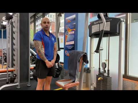 How to use the Pec Fly machine (chest) - YouTube