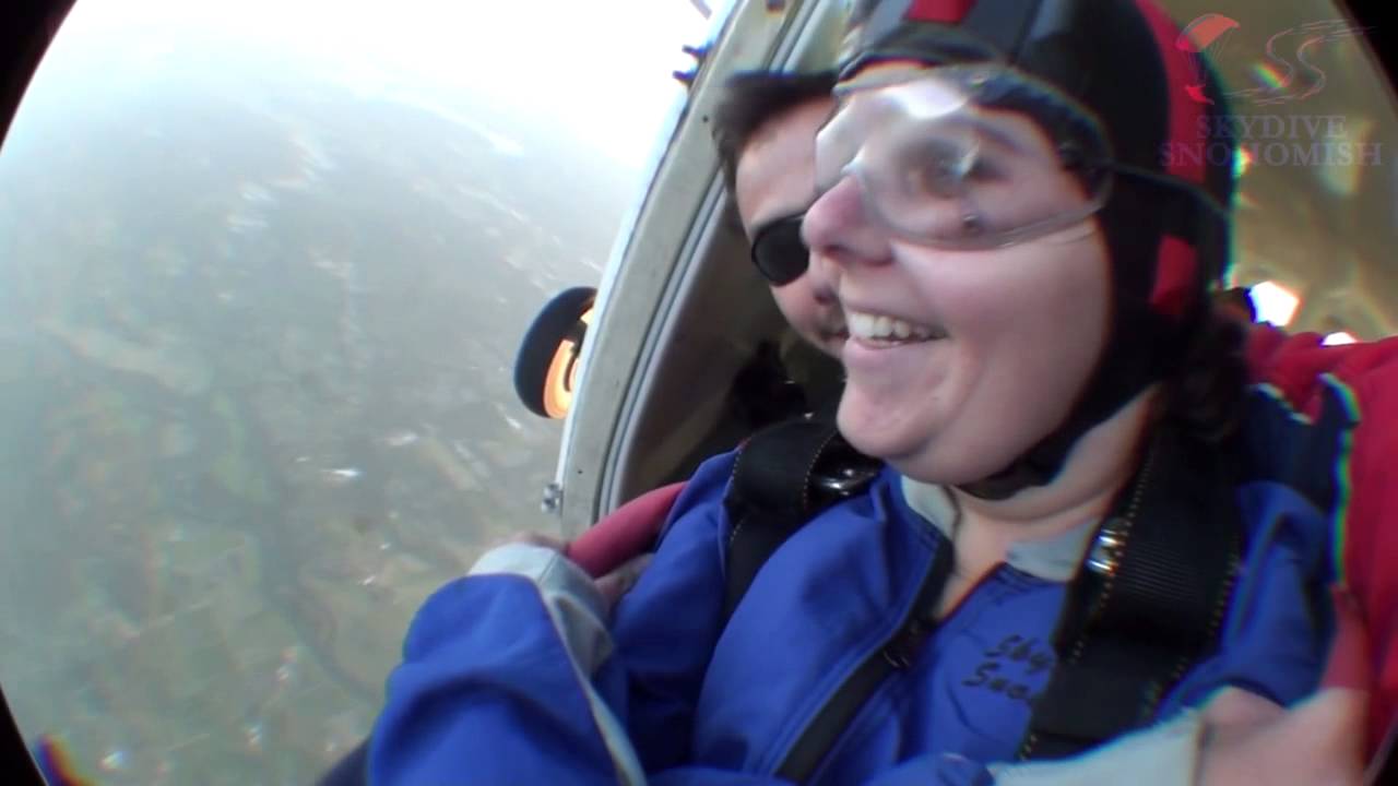 Melanie Hancock's Tandem skydive! - YouTube