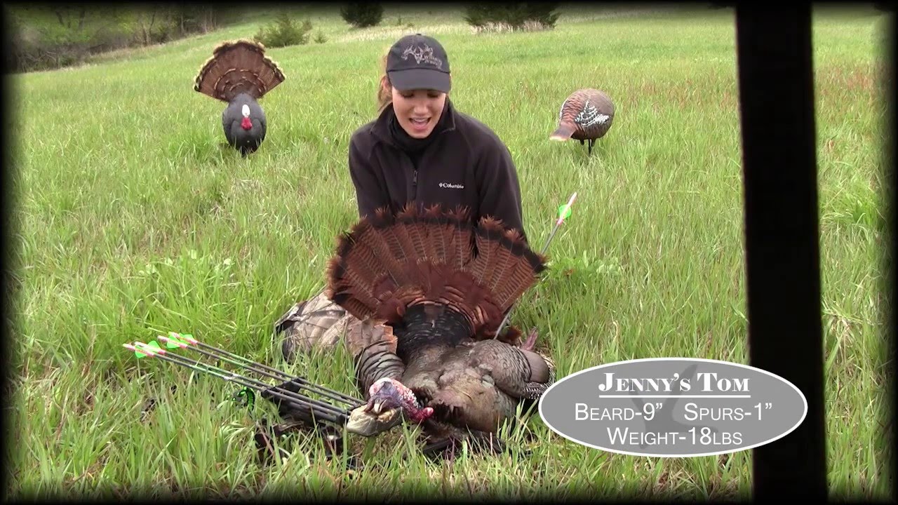 Iowa turkey bowhunt by woman hunter - YouTube