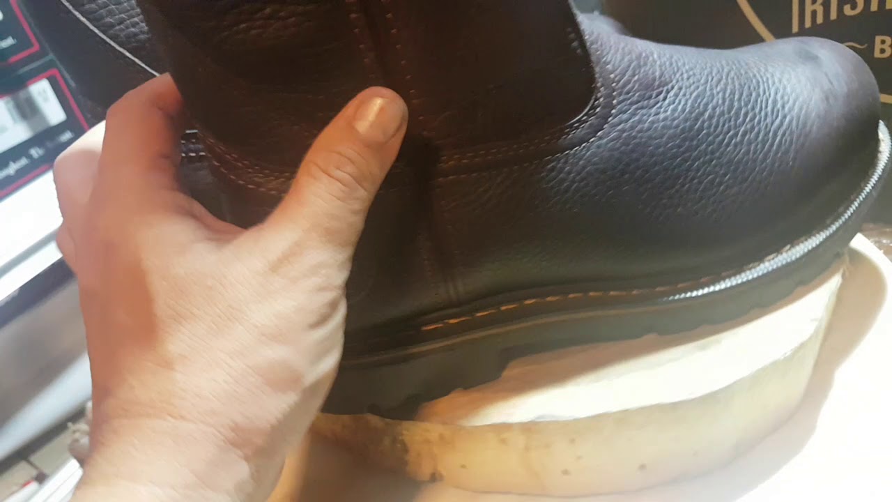Red Wing Irish Setter 83904 Aluminum Toe - YouTube