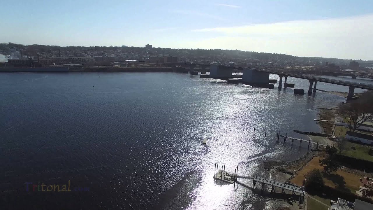 Fall River Mill Fire Aerial View from Somerset, MA 11am Feb 20, 2016 ...