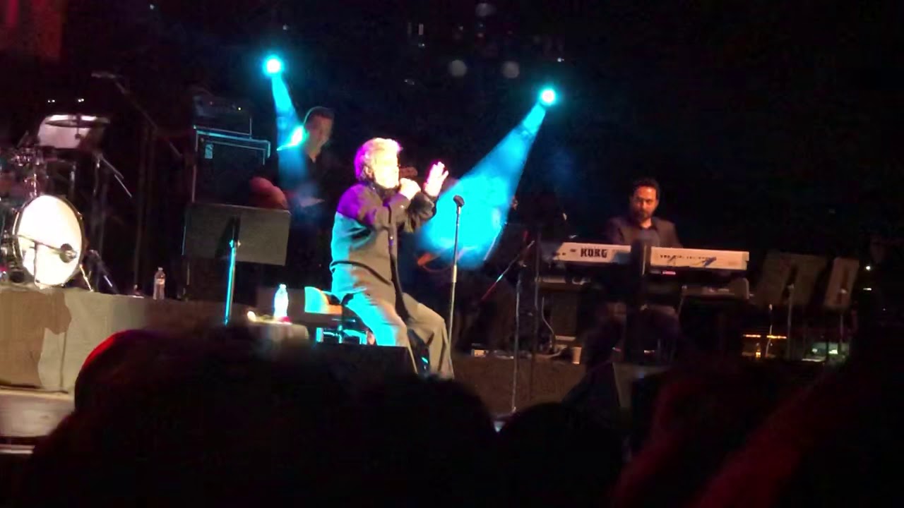 داریوش Dariush concert in san jose 2019 - YouTube