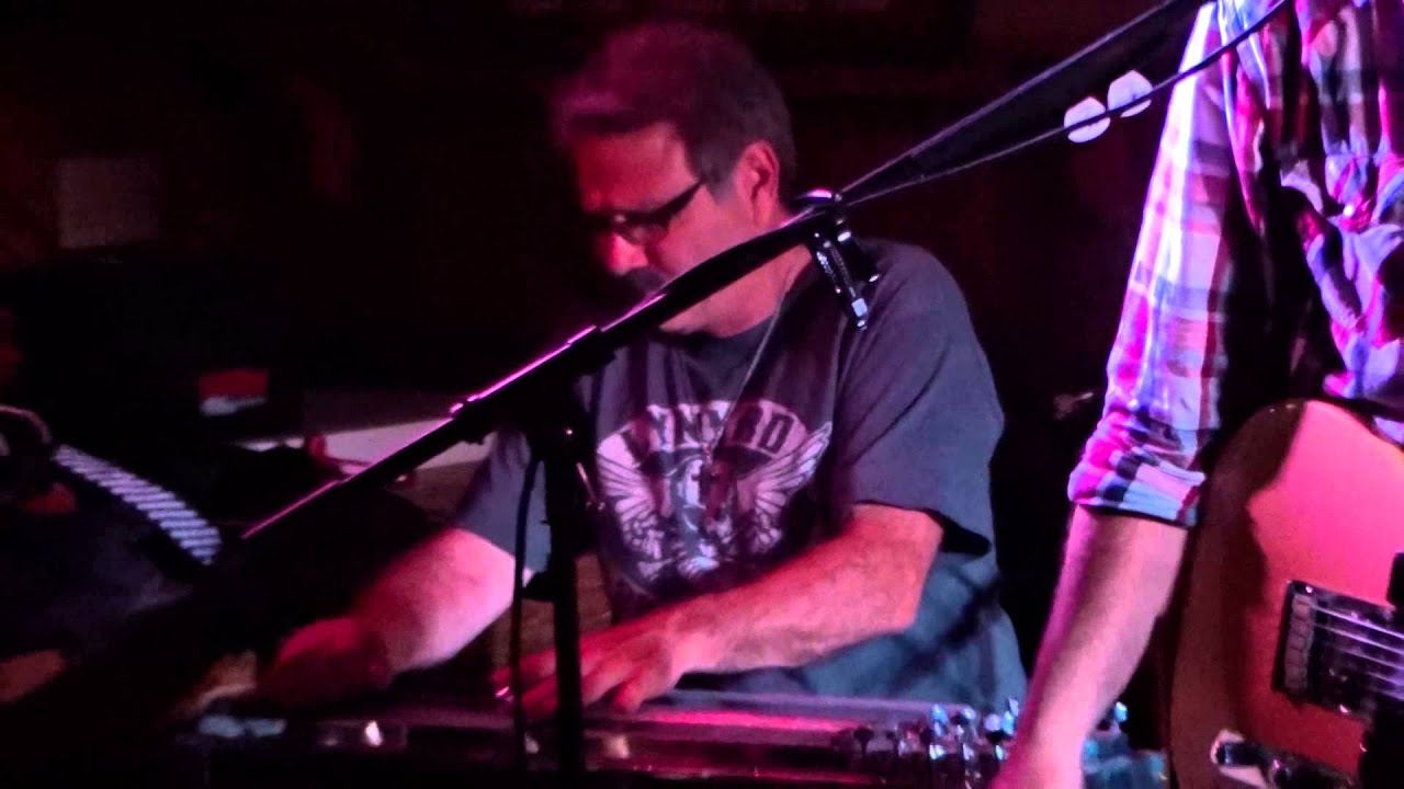 Jack-Wagon Performs Gunpowder and Lead! - YouTube