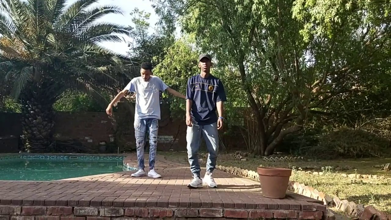 BENNY CHILL FT VEGASXCESAR - EYE X3 - YouTube