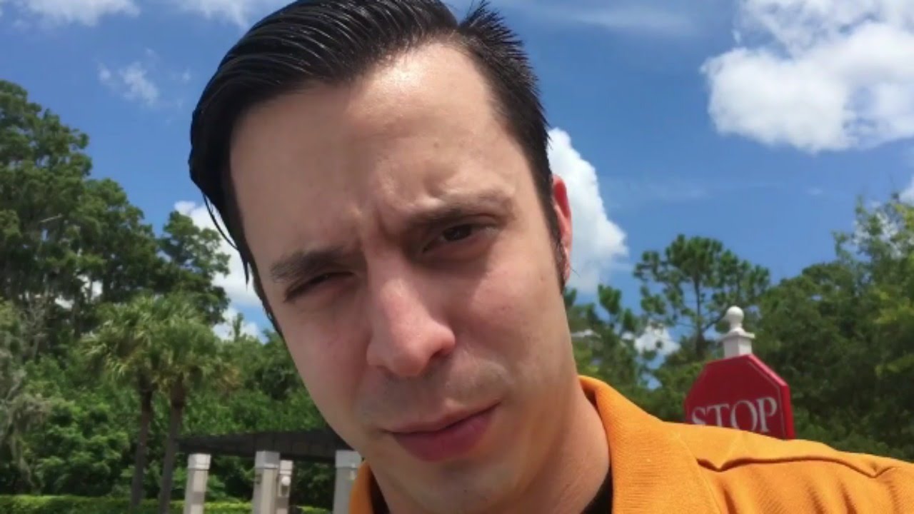 Vlogust Day 17: I Hate The Color Orange - YouTube