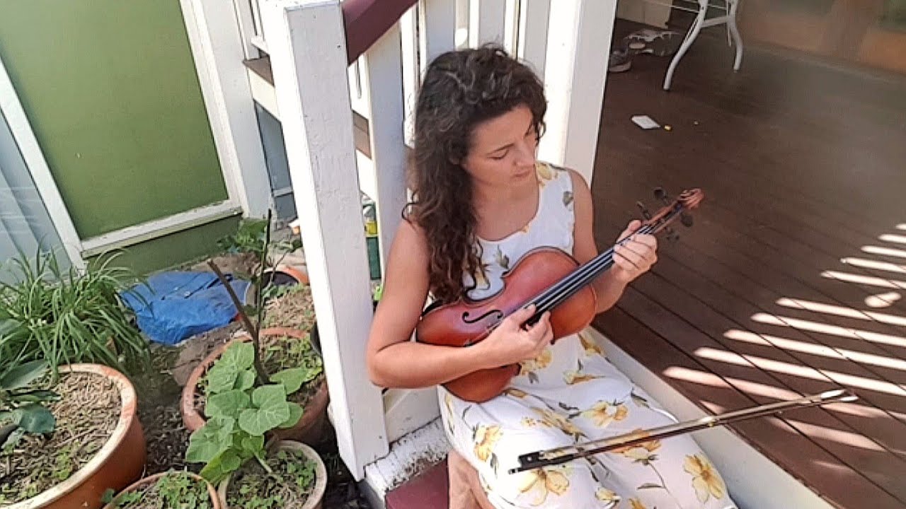 Moon River - Audrey Hepburn Style - Liz Young Violin Cover - YouTube