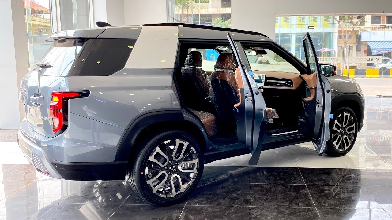 Watch the All-New 2023 SsangYong Torres SUV Unveiled in Silver! - YouTube