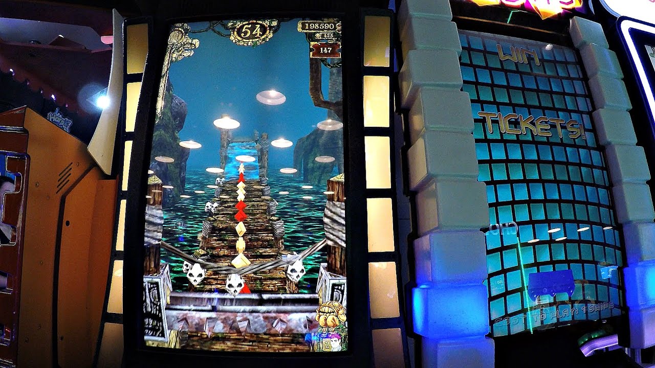 Arcade Game Play Temple Run Ticket Redemption Dave & Buster's - YouTube