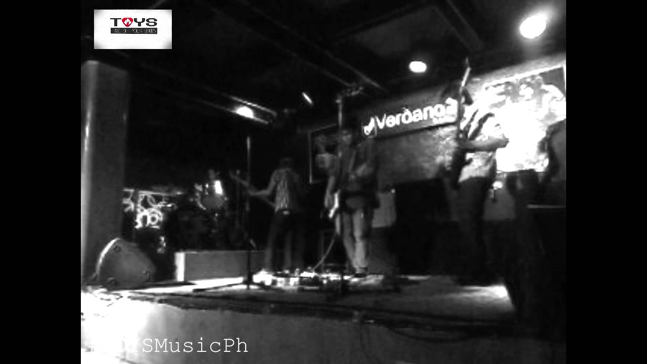 Fight is over (Cover) by Take Off Your Shoes live @ Verdandi las pinas ...