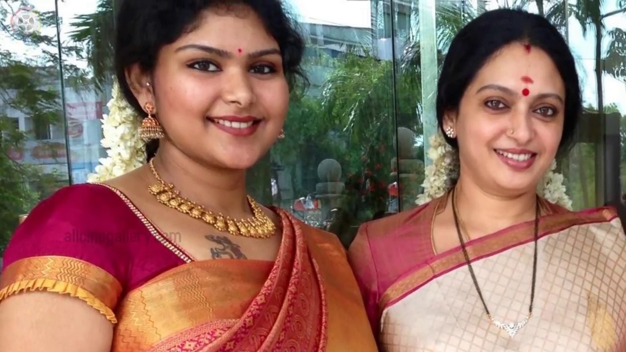 Actress Seetha Family Photos with Husband, Daughters, Son Pics - YouTube