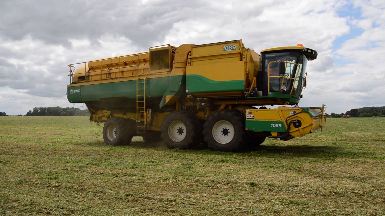 4 PMC Pea Viners Pea Harvesting - YouTube