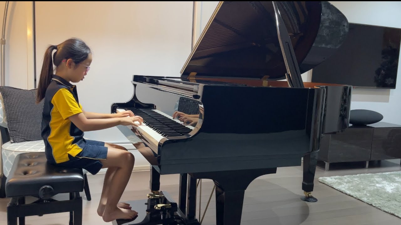 Bach: Invention 13 in A Minor, BWV 784 - YouTube