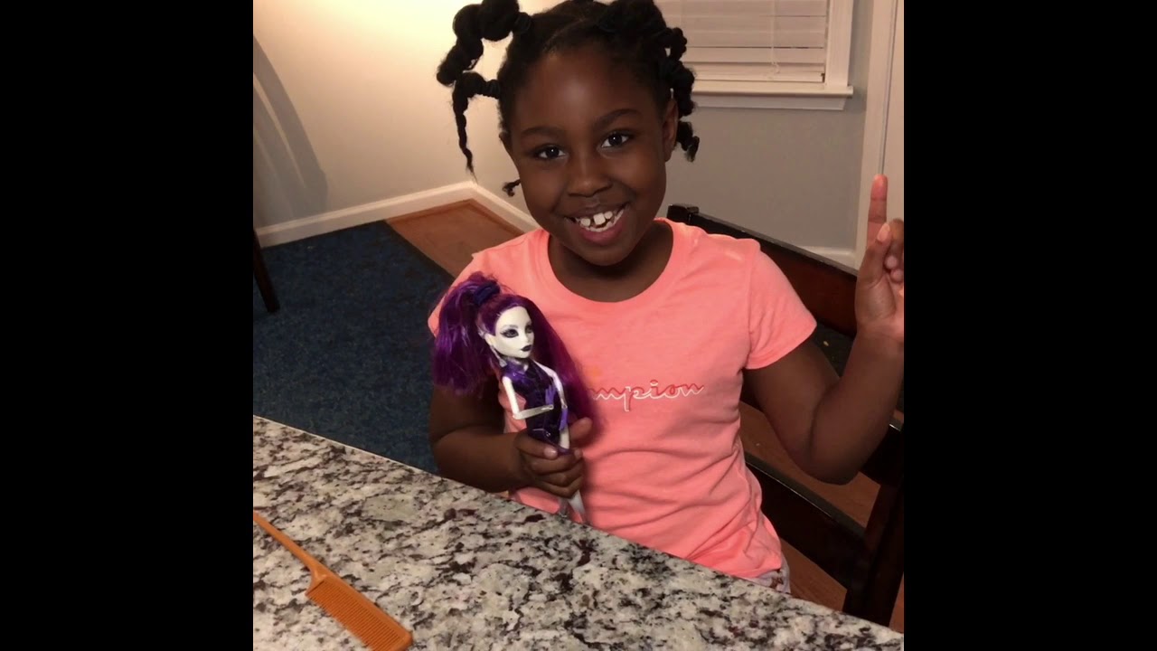 how to hair braid doll hair - YouTube