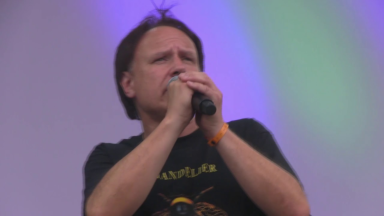 Chandelier - Half Empty Half Fool (Live at the Night of the Prog ...