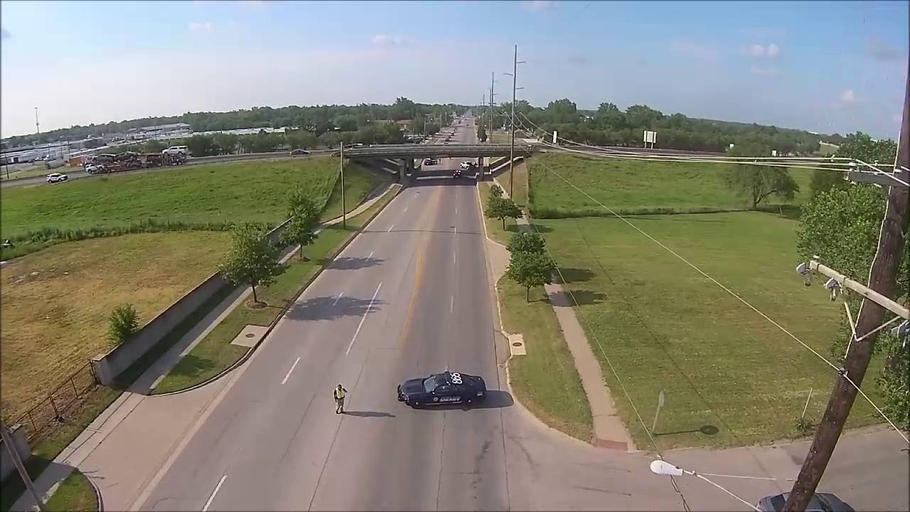 Flight #504 Vehicle Accident 5200 S. Hydraulic - YouTube